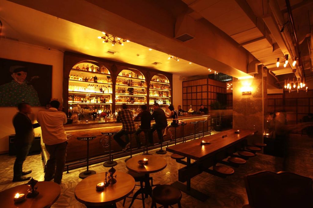 Bar-bar Unik di Jakarta - Where Your Journey Begins