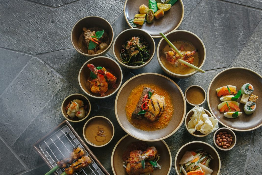 Wah, Menu Restoran di Hotel Marriott Kini Bisa Dipesan lewat GrabFood ...