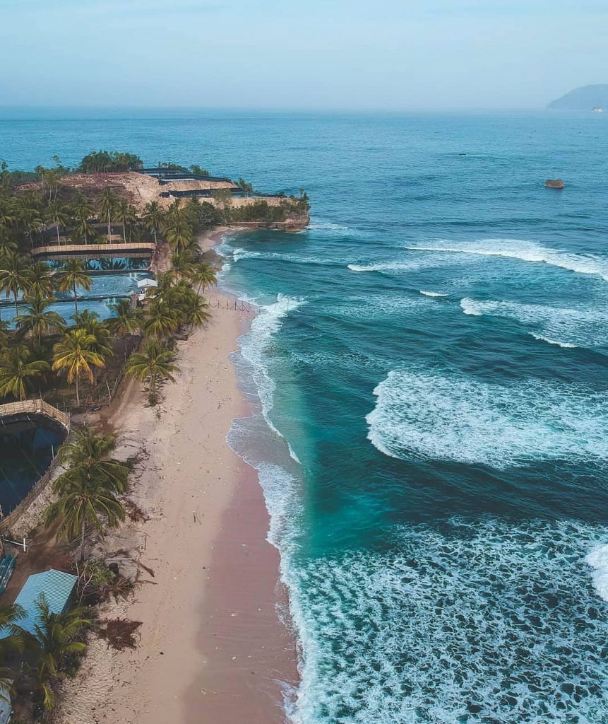 Pesona Pantai Siwil, Pantai Tersembunyi di Pacitan - Where Your Journey ...