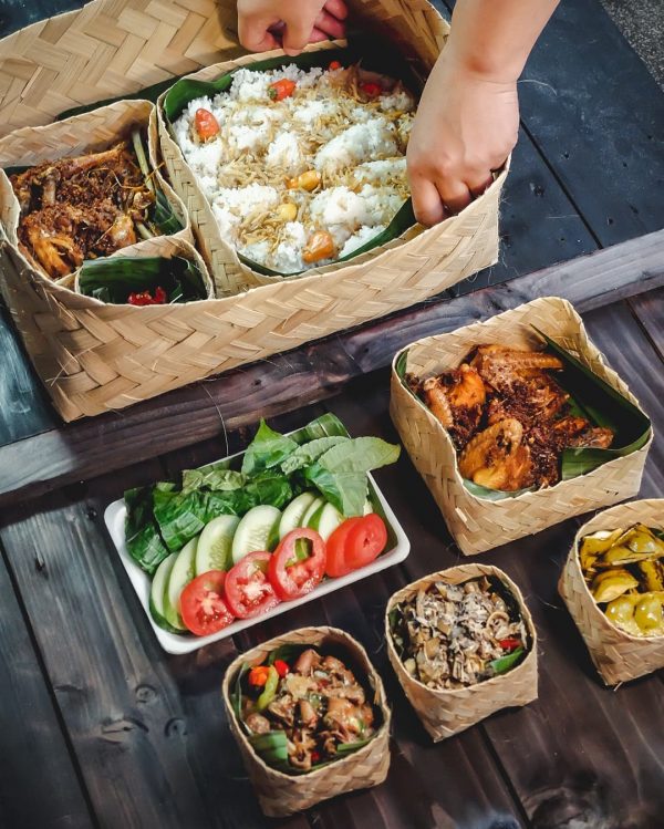 Kluwih Sunda, Restoran Fotogenik dengan Sajian Tradisional - Where Your ...