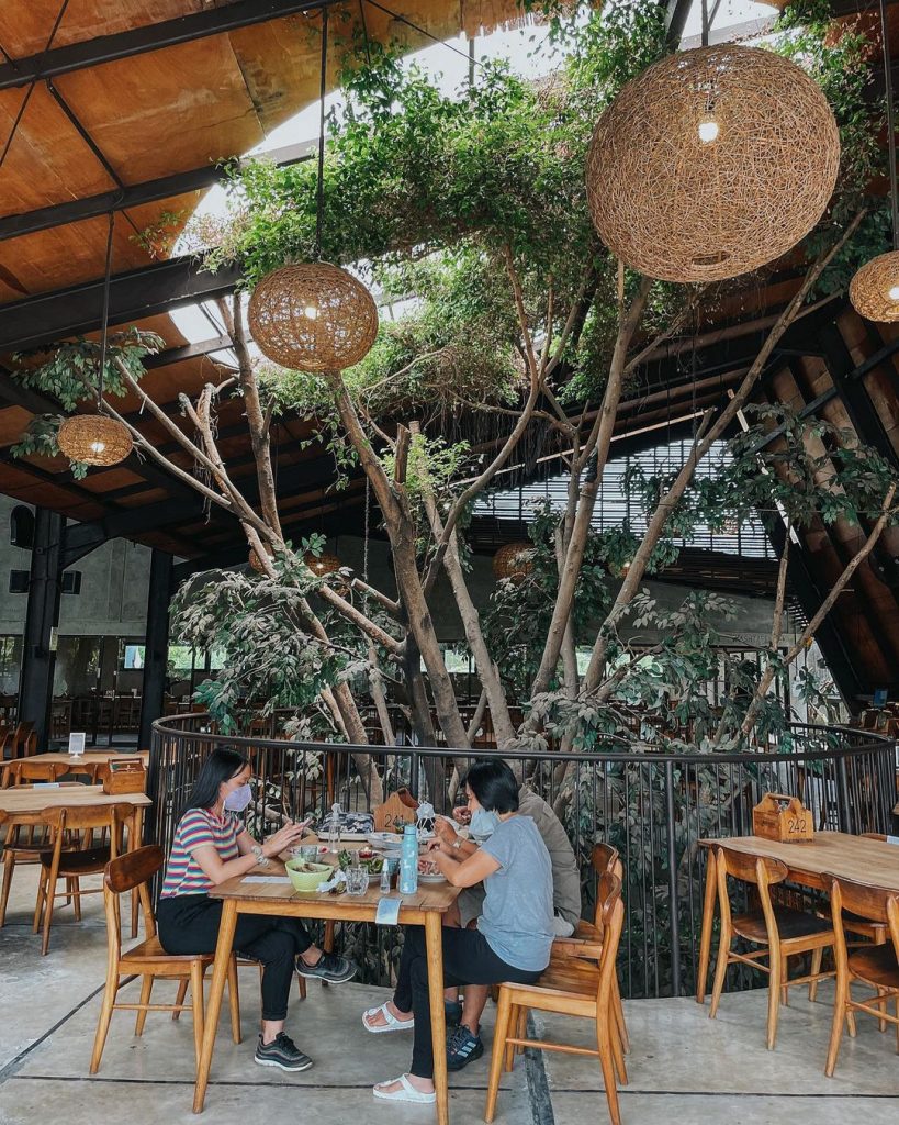 Kluwih Sunda, Restoran Fotogenik dengan Sajian Tradisional - Where Your ...