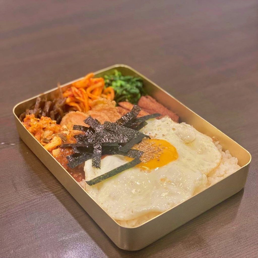 Essel, Tempat Makan Jajanan Korea Enak di Kelapa Gading - Where Your ...