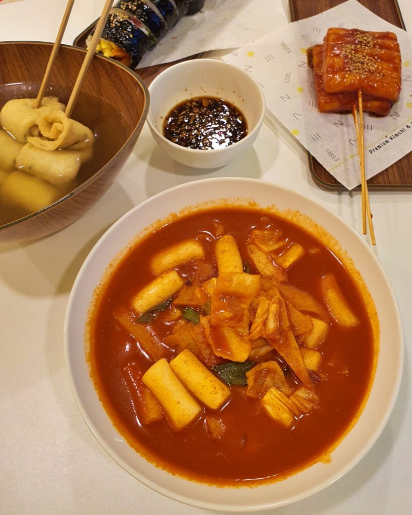 Essel, Tempat Makan Jajanan Korea Enak di Kelapa Gading - Where Your ...