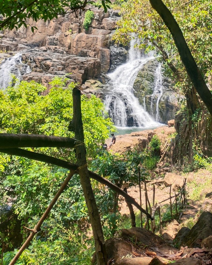 Bertualang ke Air Terjun Parangloe, Niagara Mini di Kabupaten Gowa ...