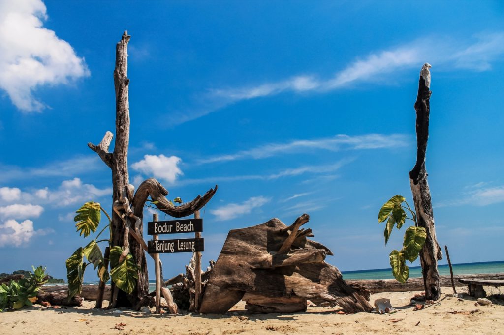 Bersepeda Menyusuri Pantai-pantai di Pandeglang, dari Tanjung Lesung ke ...
