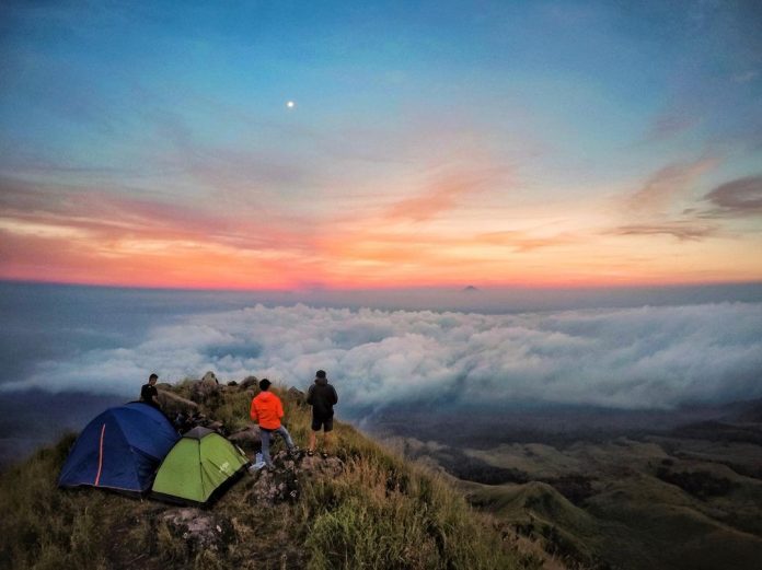 Mengejar Matahari Terbit di Gunung Lincing - Where Your Journey Begins