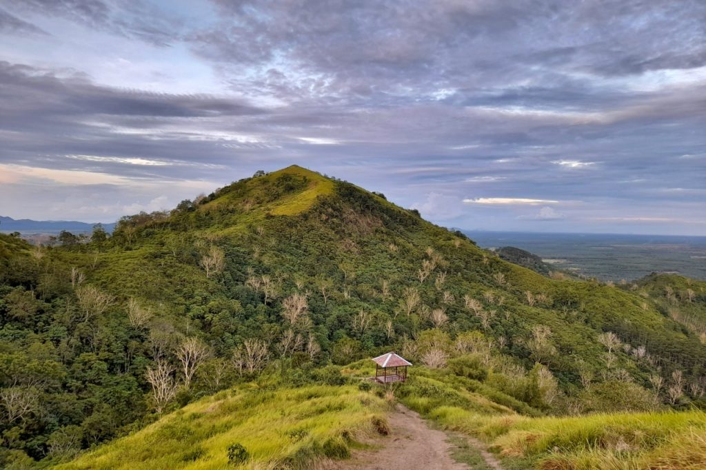 Camping Seru di Hamparan Sabana Gunung Birah - Where Your Journey Begins