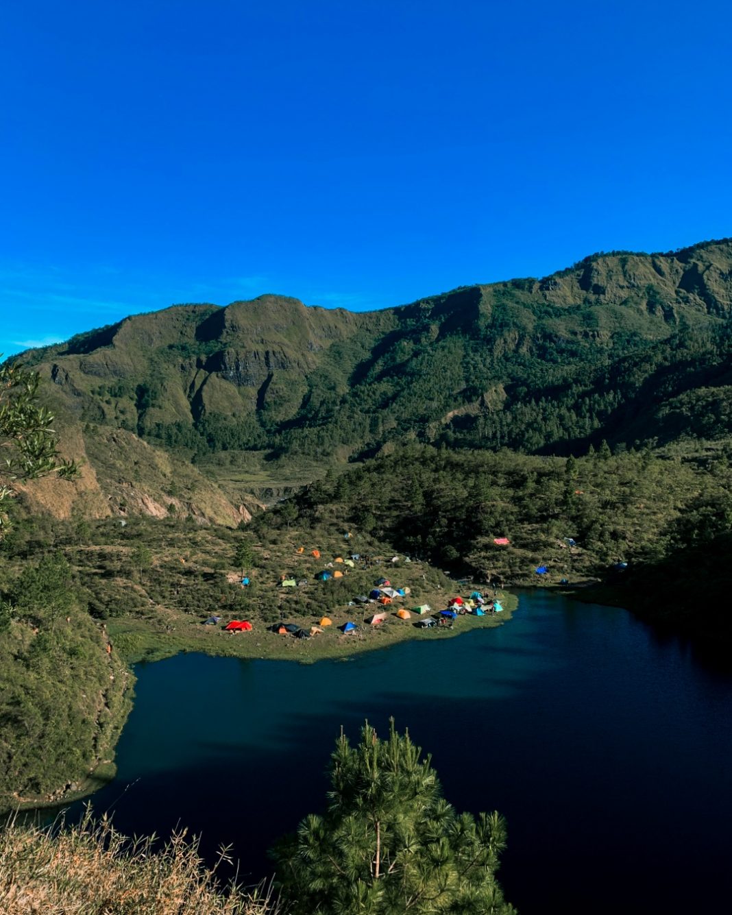 Butuh Self-healing? Agendakan Camping di Lembah Lohe Yuk!