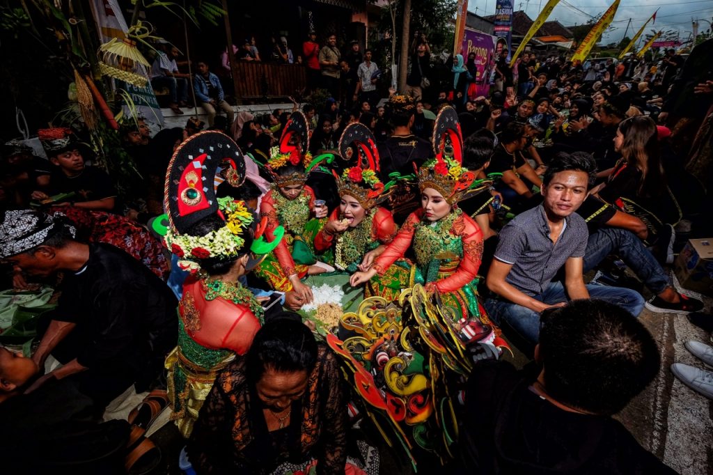 Berkunjung ke Kemiren, Desa Wisata Suku Osing di Banyuwangi