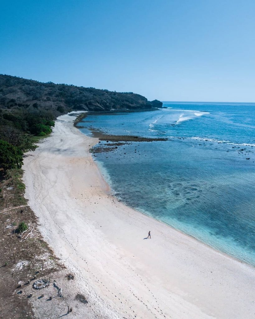 Pantai Maluk, Pantai Eksotis nan Tersembunyi di Sumbawa Barat - Where ...