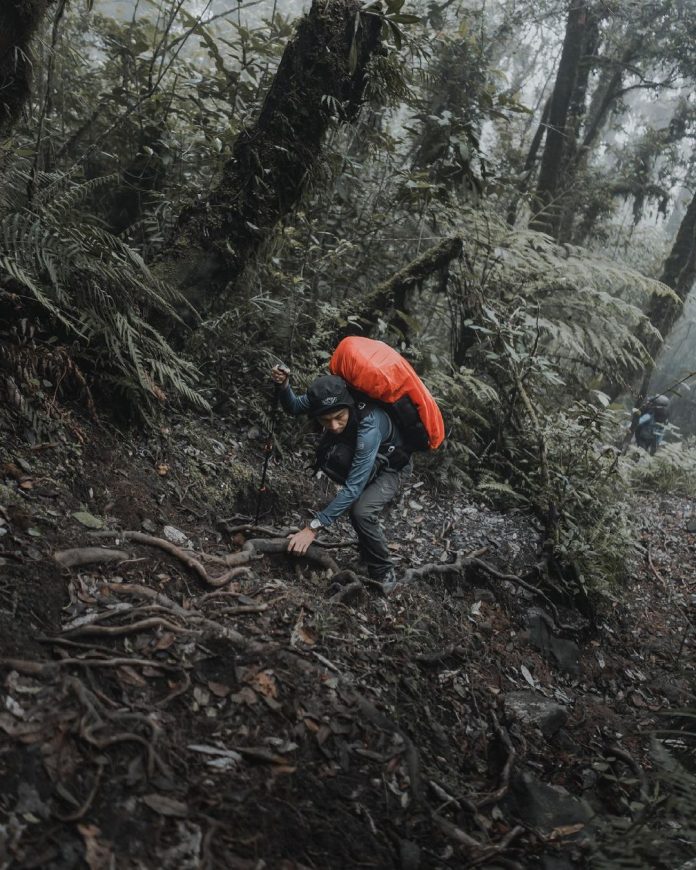 Menaklukkan Gunung Klabat, Puncak Tertinggi di Sulawesi Utara