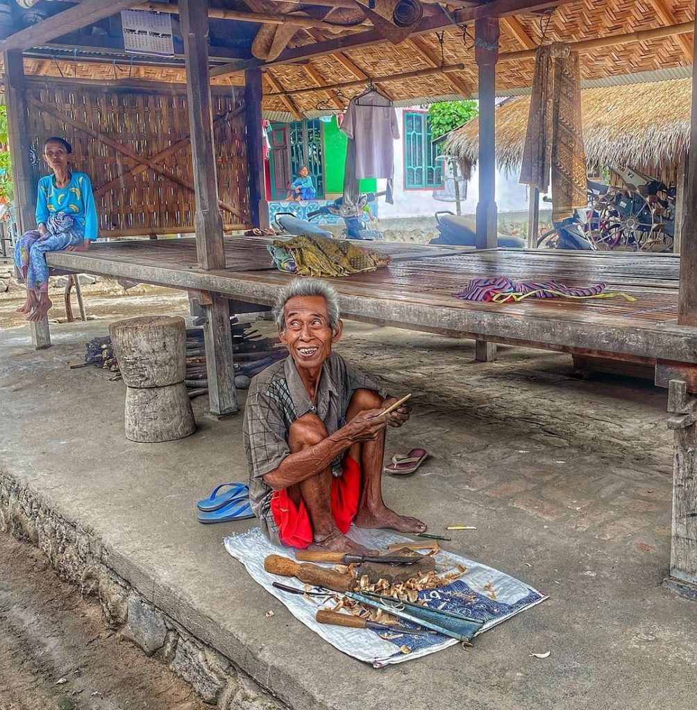 Jelajahi Keunikan Segenter, Desa Adat Suku Sasak di Lombok