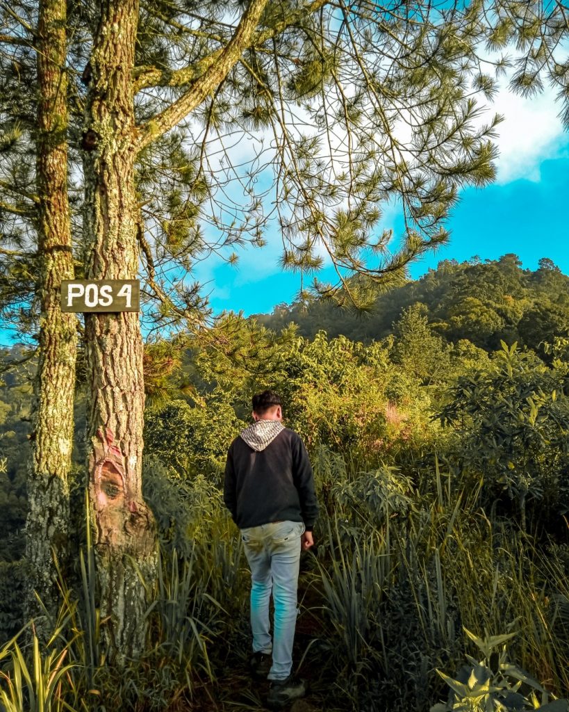 Memacu Adrenalin di Gunung Kerenceng, Jalur Pendakian Favorit di ...